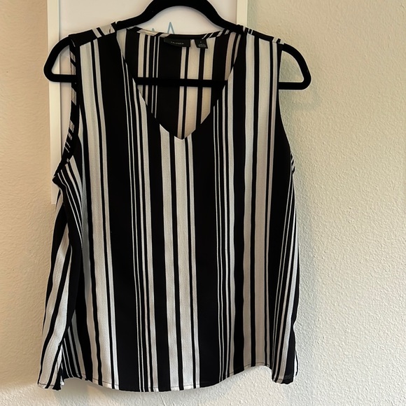 Halogen | Tops | Halogen Black And White Blouse Perfect To Wear With ...